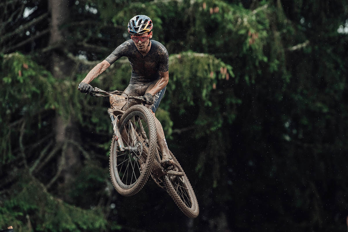 Video | Born To Mountain Bike: Tom Pidcock - Velozine