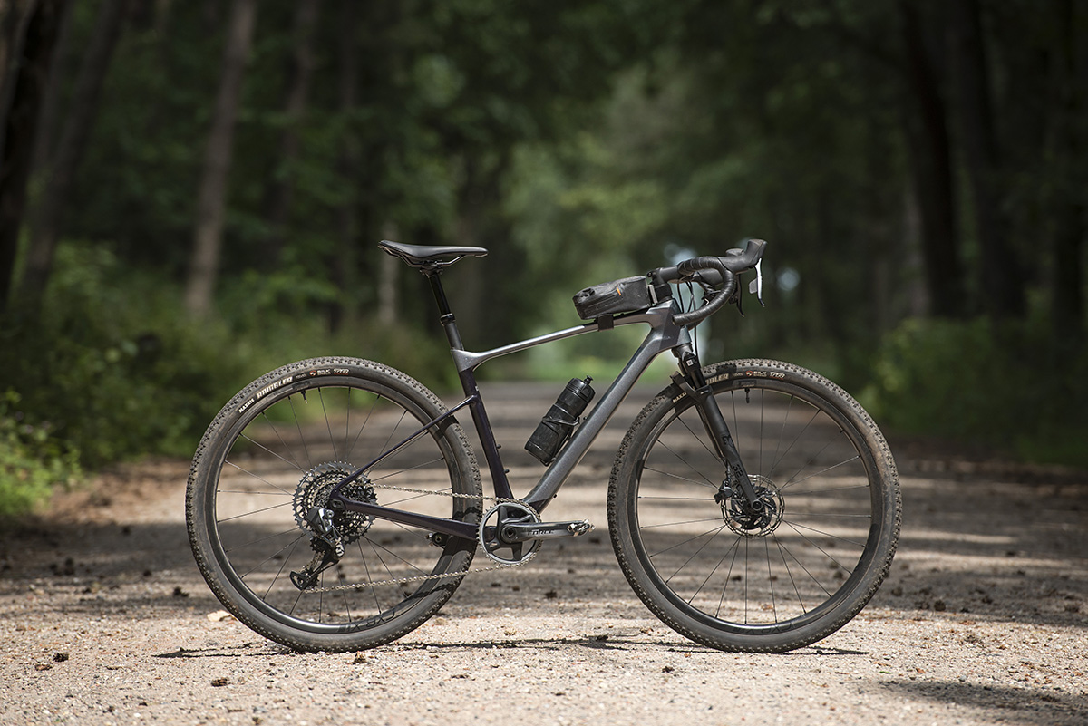 Test | Giant Revolt X Advanced Pro 0 2023: Gravelbike of mountainbike?