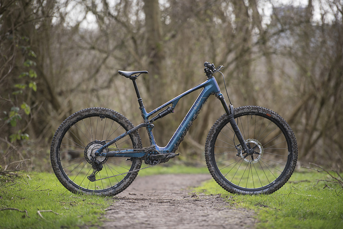 Test | Cube AMS Hybrid One44 SLX: Trailbike met nieuwe, lichtgewicht ...