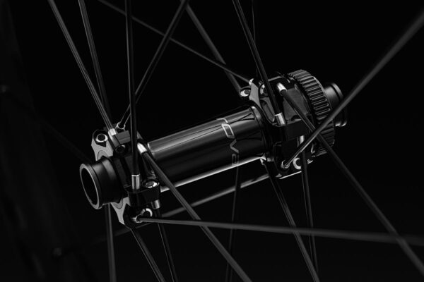 Specialized Roval Control World Cup-wielen van 998 gram en nieuwe Air ...