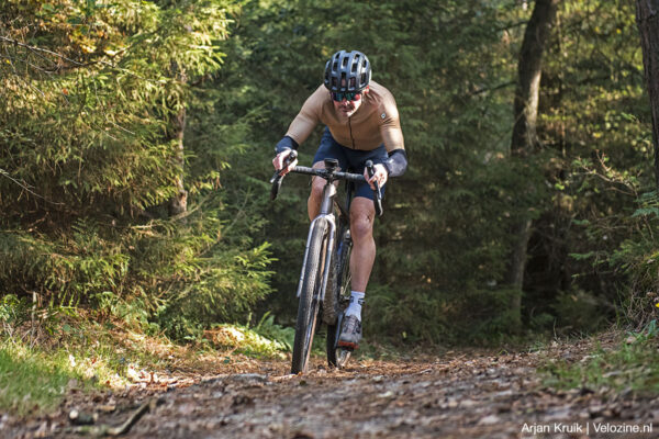 Test | Schwalbe G-One R Pro en RS Pro 50 mm: Waarom smal als breder ...