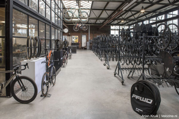 Special | Fabrieksbezoek FFWD Wheels: twintig jaar wielen bouwen zonder ...
